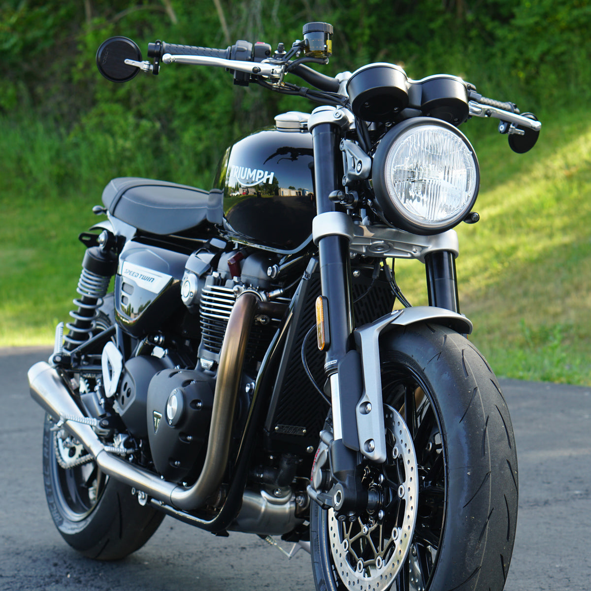 Brogue Moto Retro Inspired Triumph Modern Classic 7" LED Headlight Kit ...