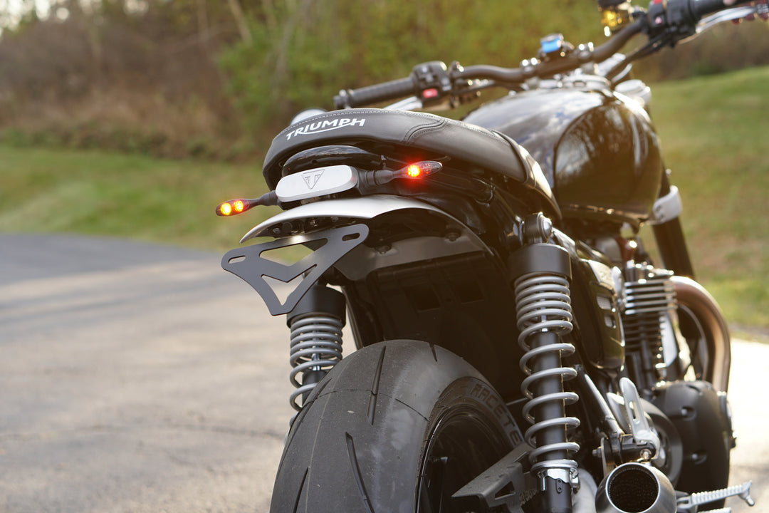 Triumph Speed Twin 1200 Plug & Play Kellermann Micro 1000 DF Dark 3-IN – Brogue Motorcycles