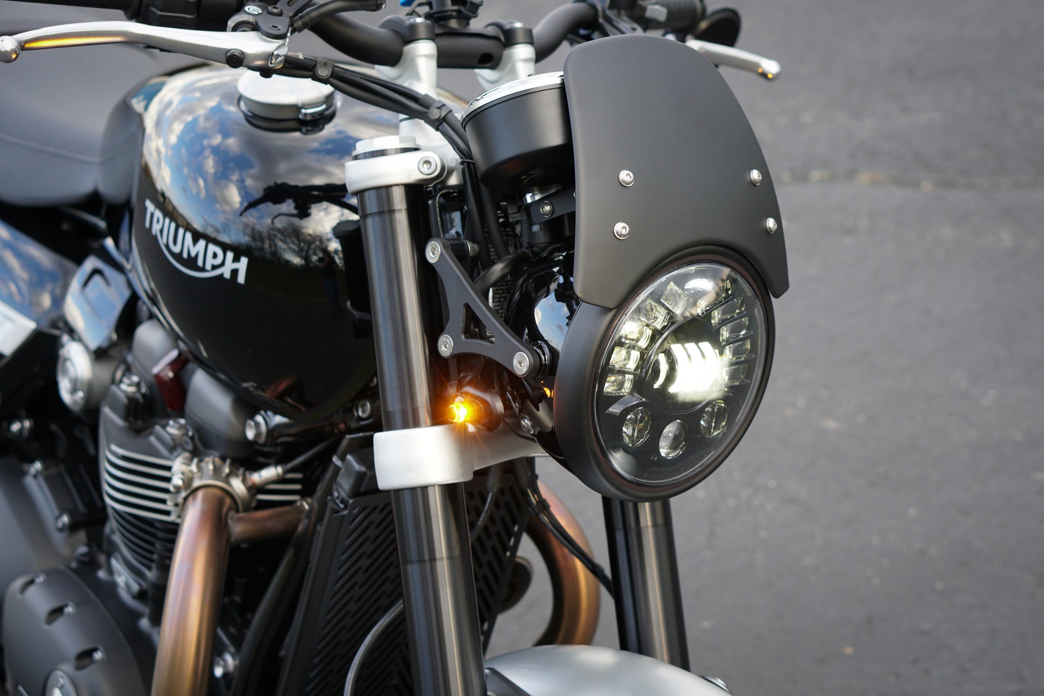 Triumph Speed Twin 1200 Plug & Play Motogadget Front Turn Signal Kits ...