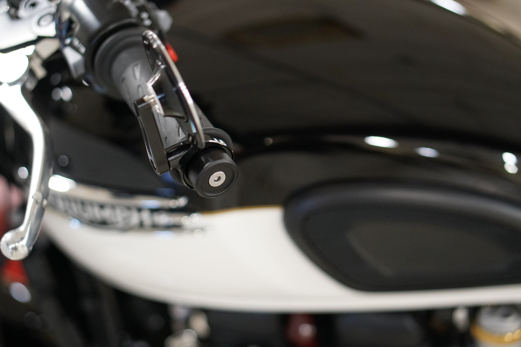 Triumph Bar End Finishers & Mirror Kits - Slim-Line - 1” Handlebar Tri ...