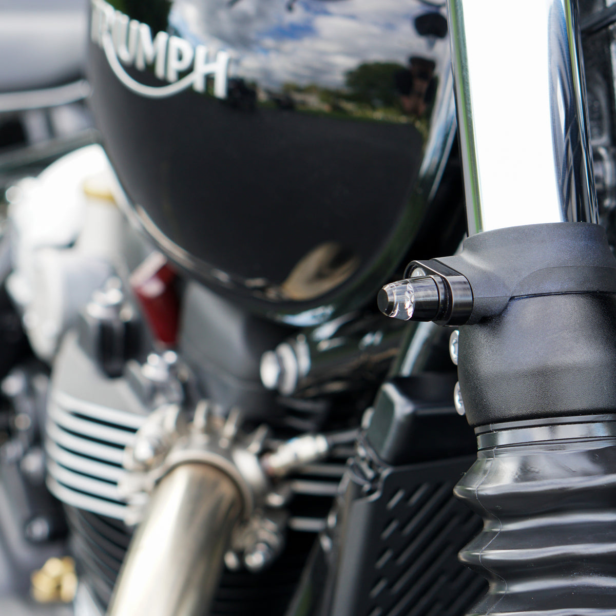 Triumph Bobber - Speedmaster Low Profile Plug & Play Front and Rear Tu ...