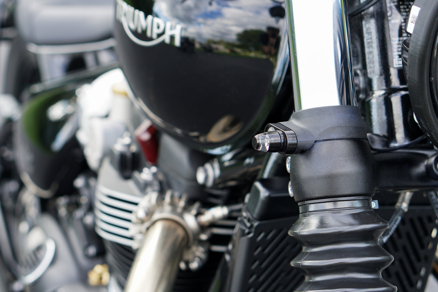 Triumph Bobber - Speedmaster Low Profile Plug & Play Front and Rear Tu ...