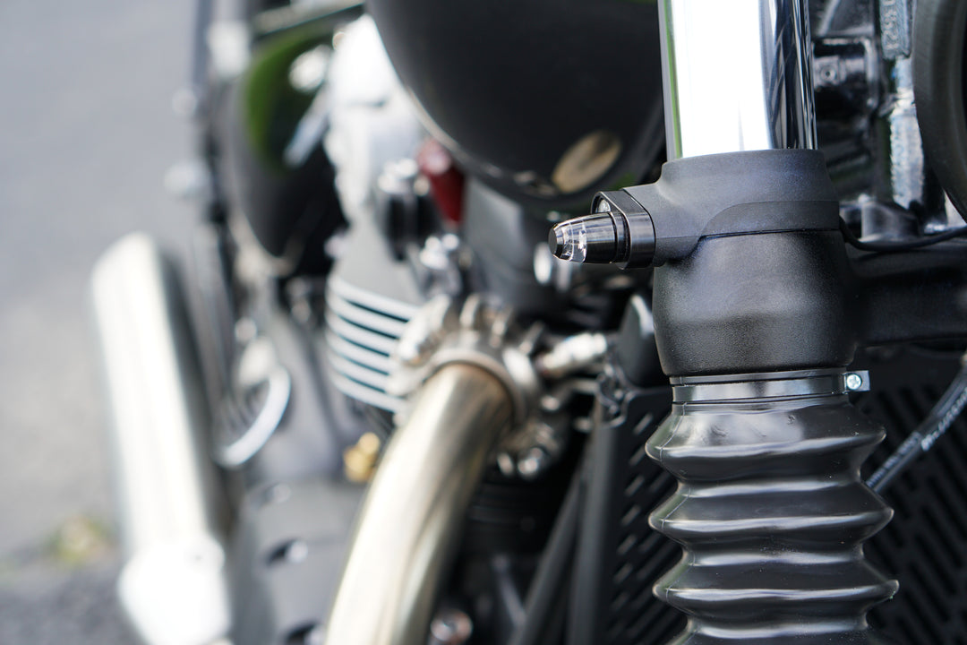 Triumph Bobber - Speedmaster Low Profile Plug & Play Front and Rear Tu ...