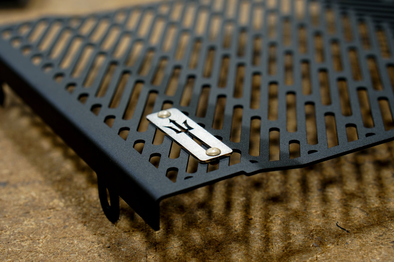 Triumph Trident 660 & 800 Front Radiator Guard – Brogue Motorcycles