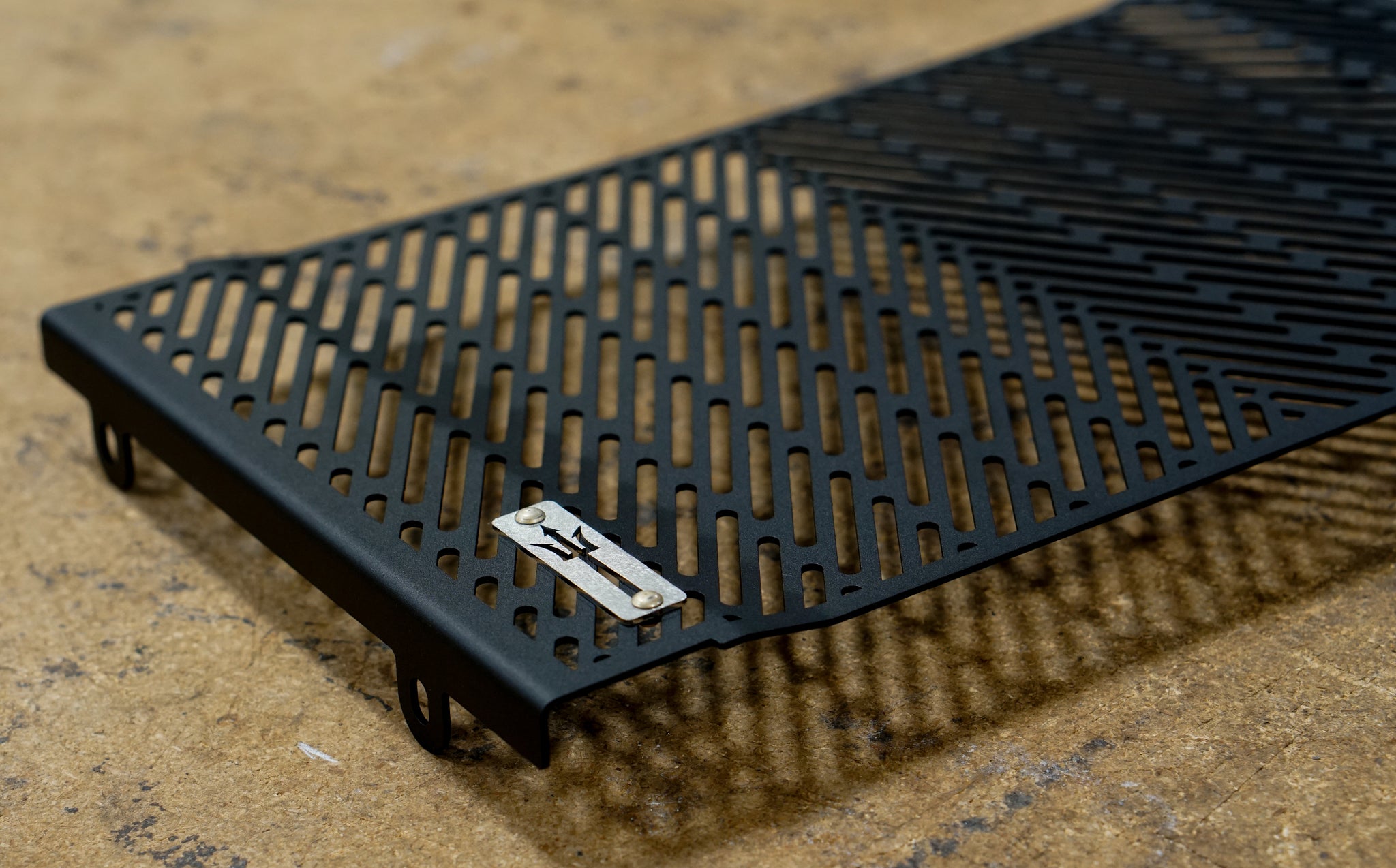 Triumph Trident 660 & 800 Front Radiator Guard – Brogue Motorcycles