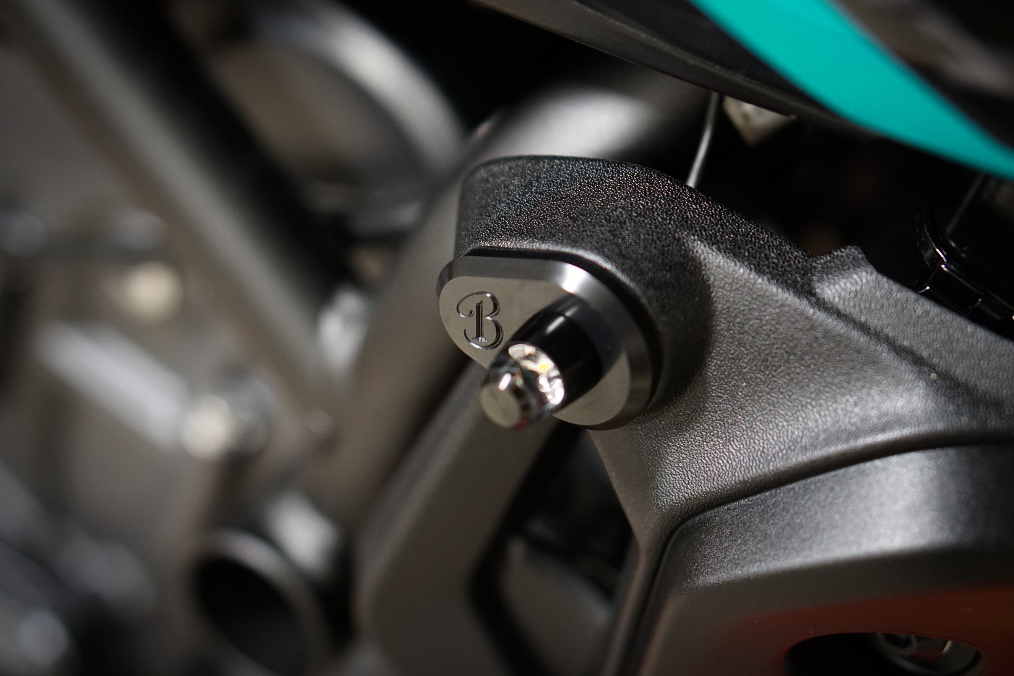 Yamaha MT-07 (FZ-07) Front Machined Turn Signal Plate Adapter Kits 201 ...