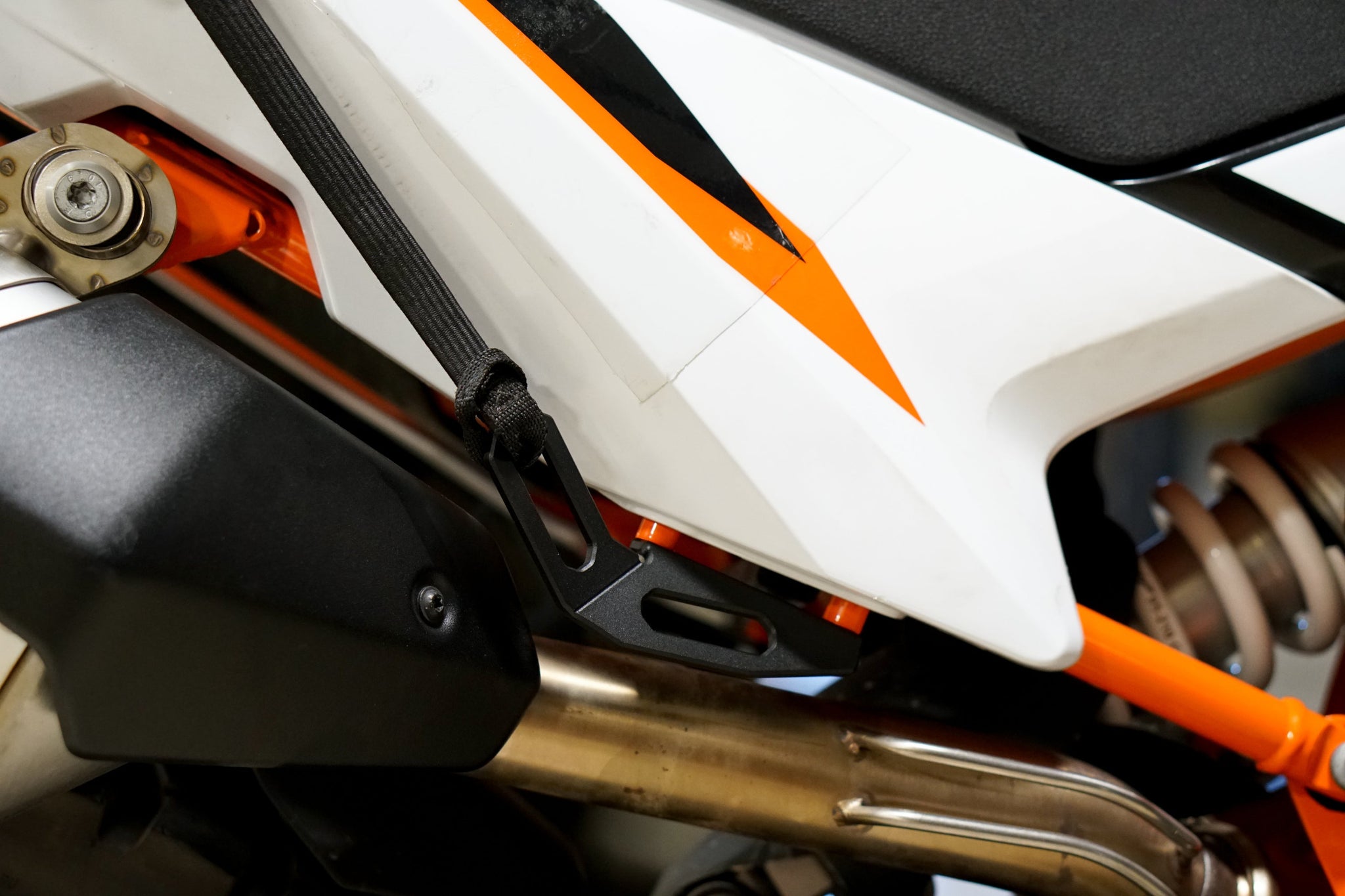 KTM 790/890 ADV Pillion Lash Down Hooks – Brogue Motorcycles