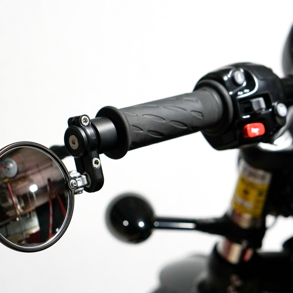 Triumph Bar End Finishers & Mirror Kits - 1” to 7/8" Adapter - Handleb ...