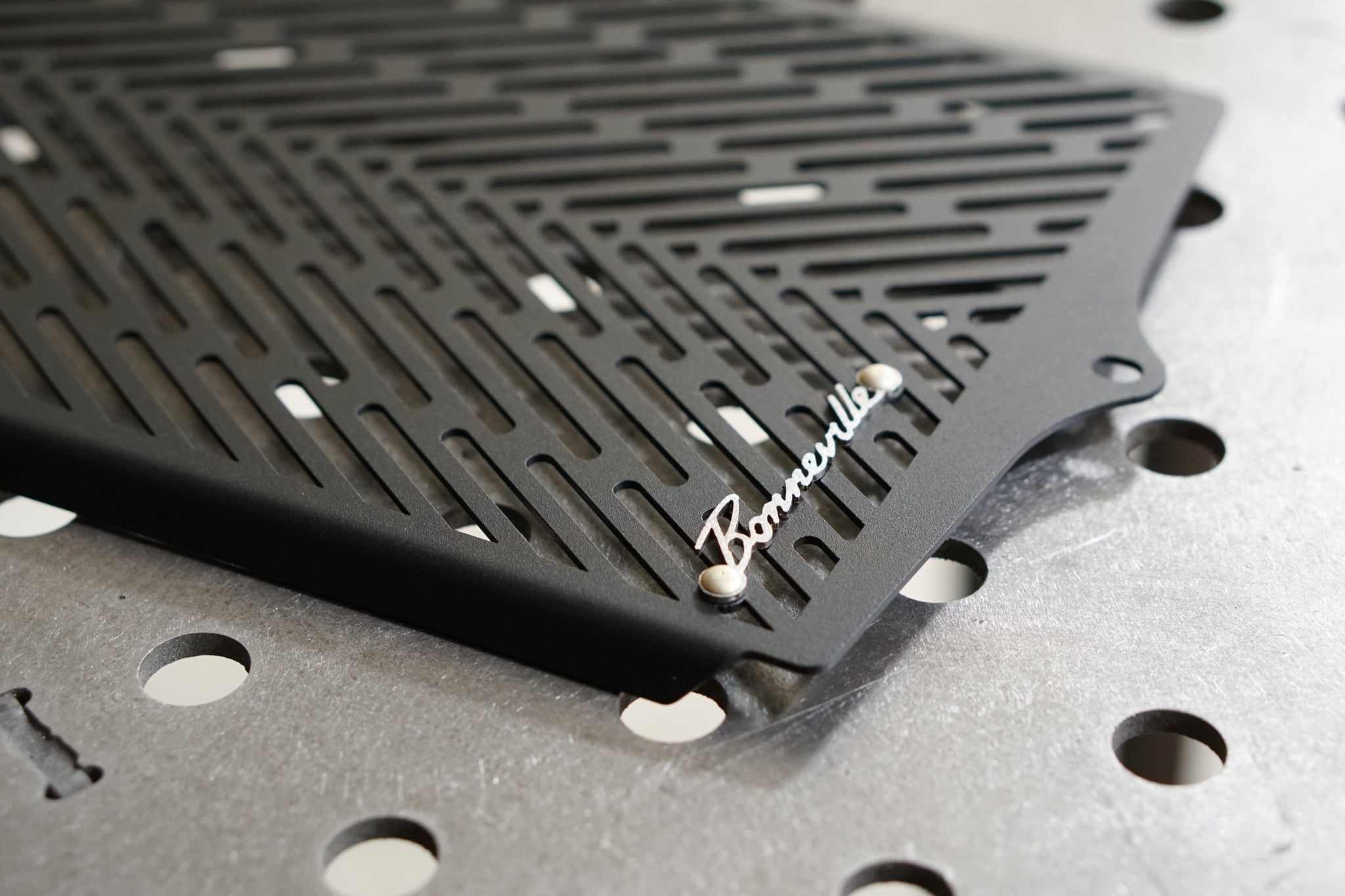 Triumph Radiator Guard - Bobber, Bobber Black and Speedmaster - 2017 ...