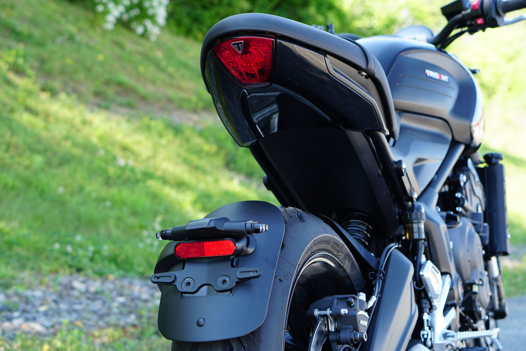 Triumph Trident 660 Plug & Play Turn Signal Kit – Brogue Motorcycles